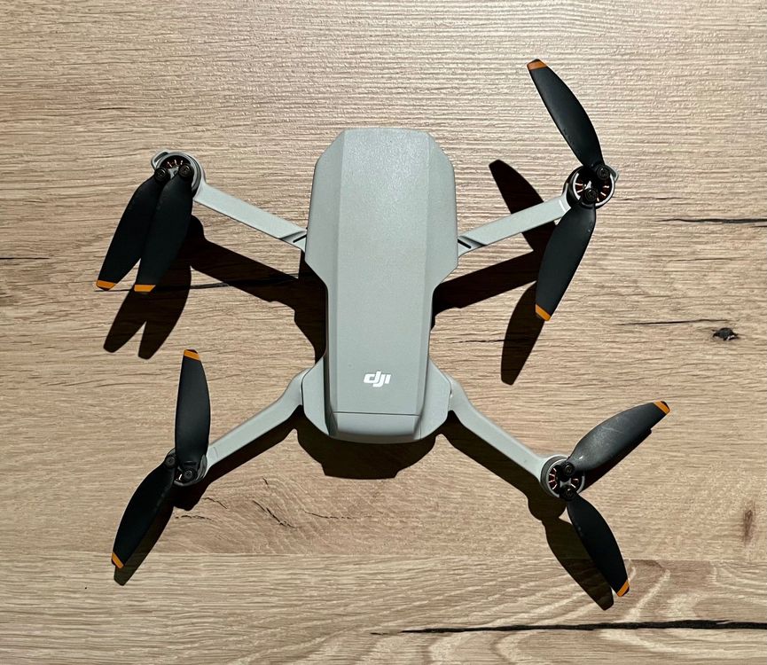 DJI Mini 2 Combo | Kaufen auf Ricardo