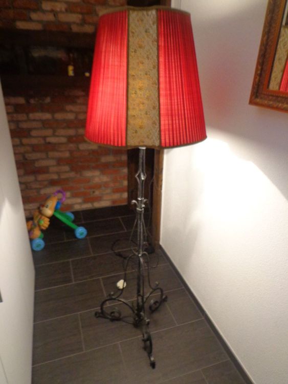 Antike Stehlampe Schmiedeeisen | Kaufen auf Ricardo