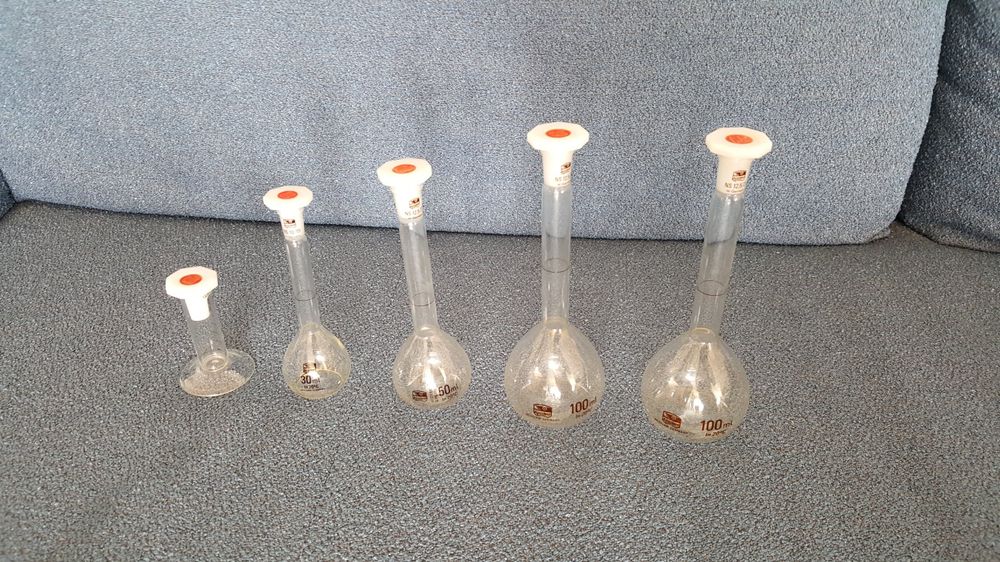 Messkolben mit Kunststoffstopfen, 6-er Set (Gebraucht) in Thun für CHF ...
