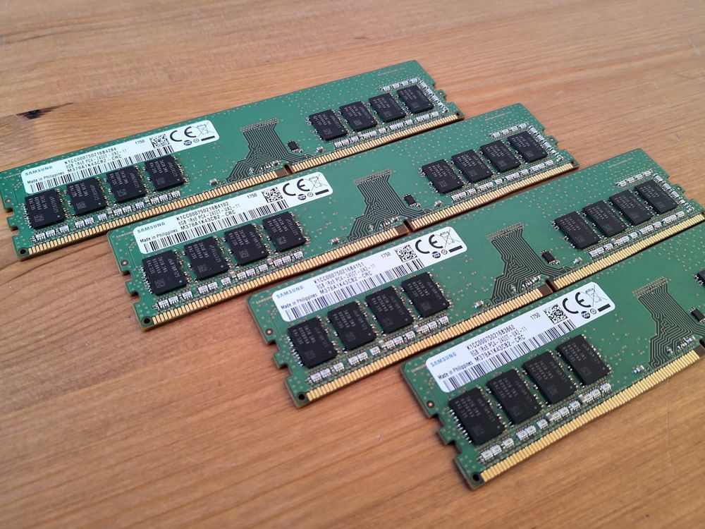 4x8 GB DDR4-2400 Desktop RAM (Gebraucht) in für CHF 79 – mit Lieferung ...