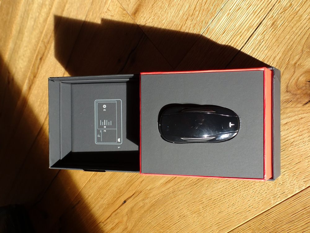 Tesla Model 3 Schlüssel | Kaufen auf Ricardo