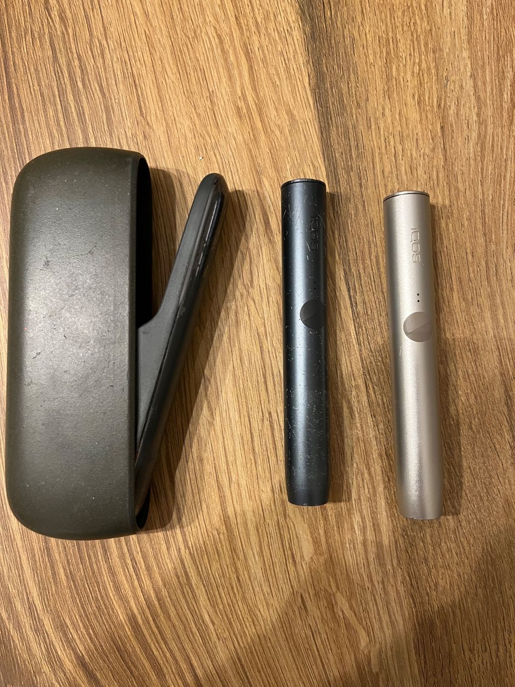 IQOS Set: 2 Holder und 1 Charger (Gebraucht) in Etzwilen für CHF 5 ...
