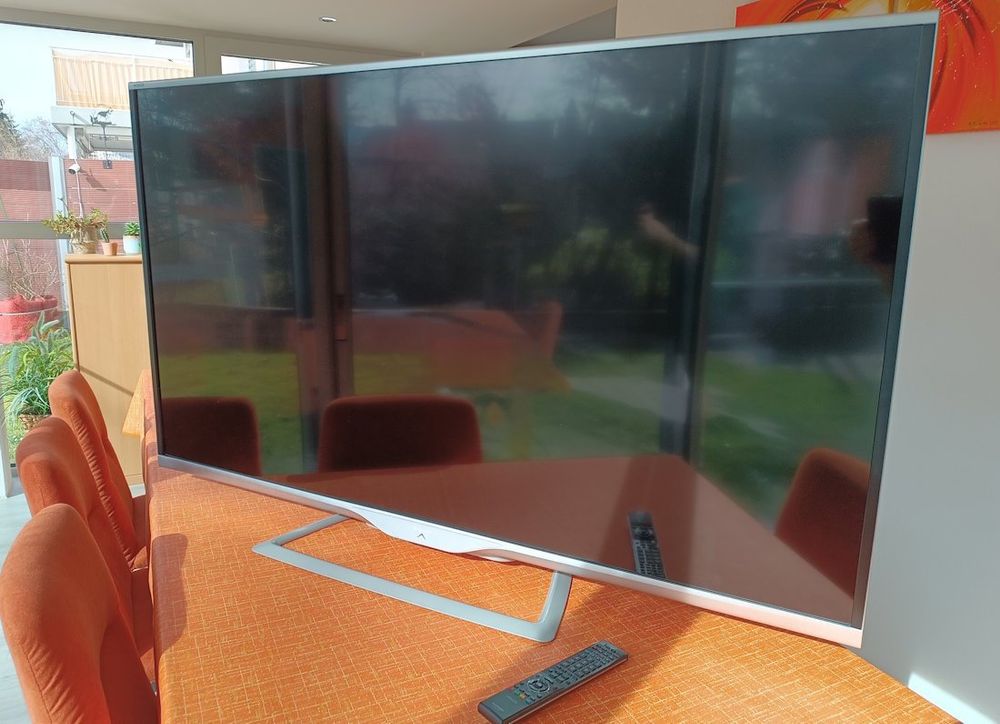 Sharp 60" TV - LC-60LE752E (Gebraucht) in Niederuzwil für CHF 119 – nur ...