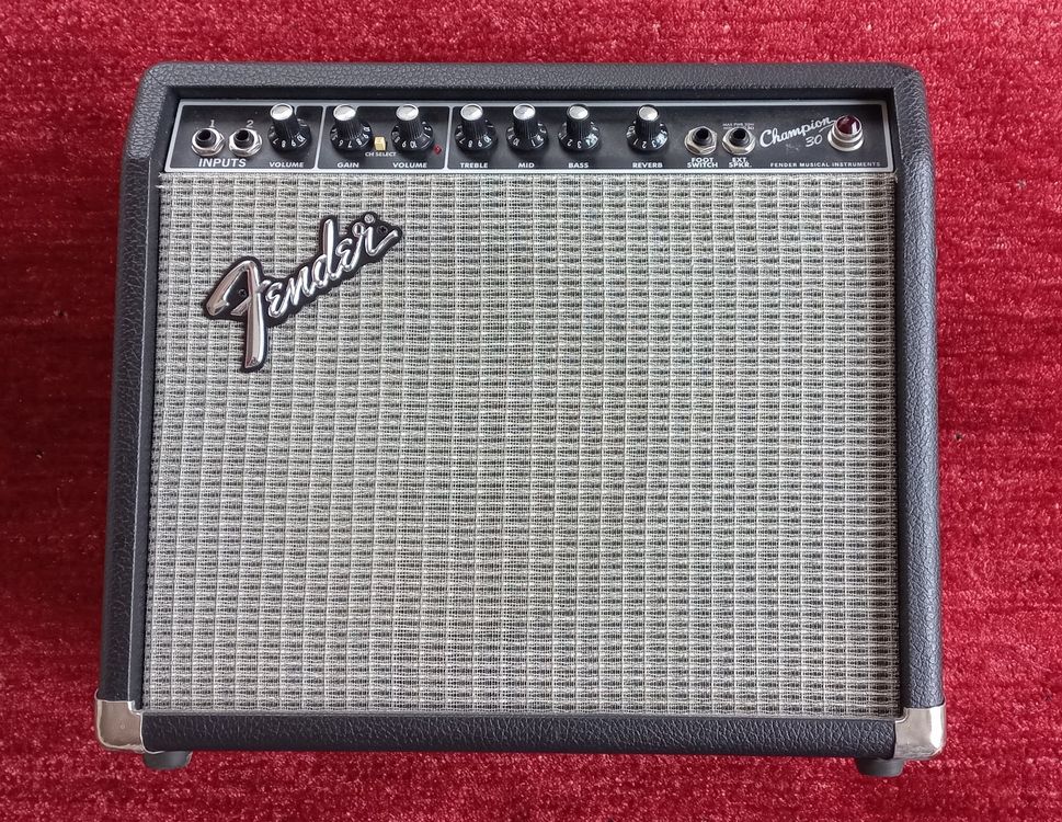 Fender Champion 30 2-Channel 30-Watt Gitarrenverstärker (Gebraucht) in Meilen für CHF 120 – nur ...