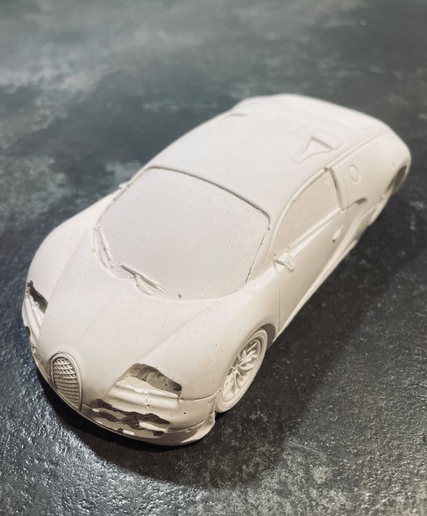 Handmade Bugatti Model Cars – Exclusive Figurine (Neu (gemäss ...