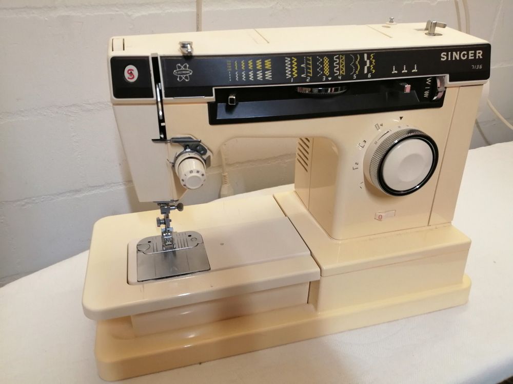 Nähmaschine Singer 7136 DEFEKT | Kaufen auf Ricardo