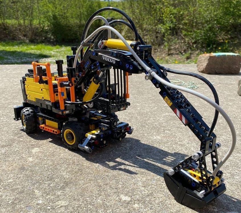 Lego Technic Volvo Set 42053 (Neu (gemäss Beschreibung)) in Tägerig für ...