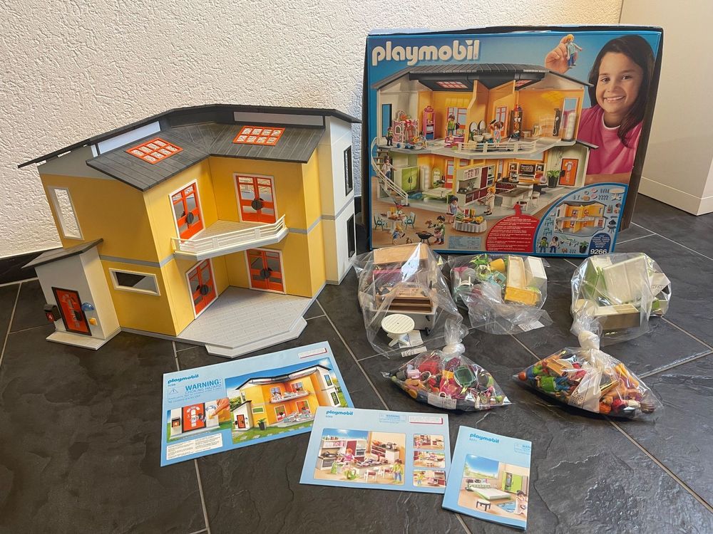 Playmobil Modernes Wohnhaus mit ganz viel Zubehör (Gebraucht) in Egliswil für CHF 55 – mit ...