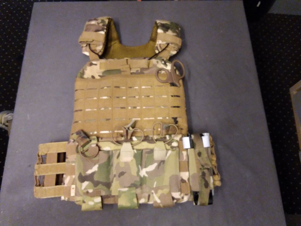 Plate Carrier Multicam Full Set | Kaufen auf Ricardo