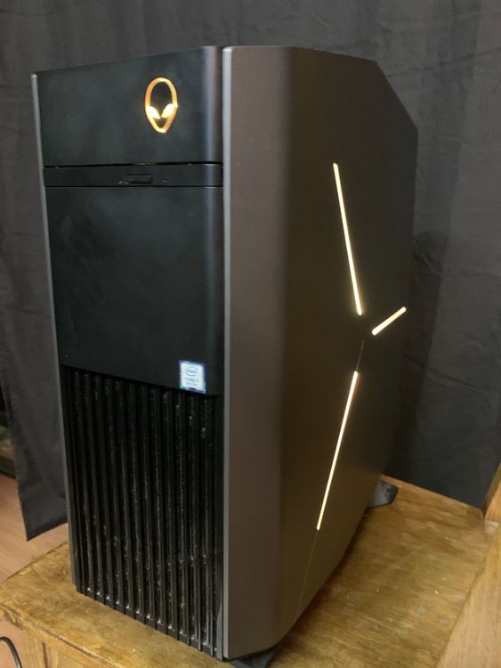Alienware Aurora R7 (i7 8gen, 1070 Ti, 32 Gb ddr4 RAM) (Gebraucht) in ...
