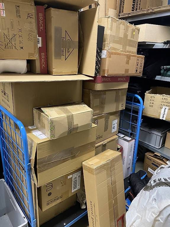 Kartons Versand Kartons verschiedene Grössen zu verschenken (Gebraucht ...