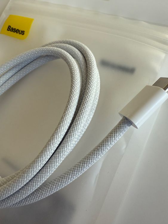 100W USB-C Ladekabel 1m ideal für iPhone 17 / pro Max / Air (Neu und originalverpackt) in Olten ...