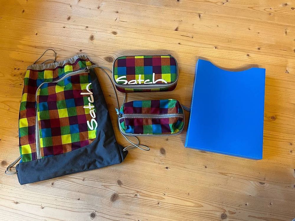 Satch Schulrucksack Set (Gebraucht) in Wattenwil für CHF 75 – mit ...