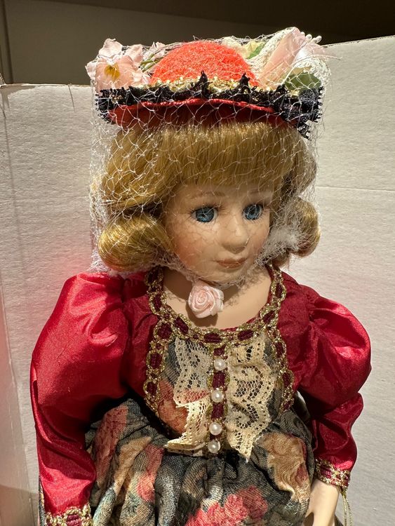 Sammlerpuppe Kate handgefertigt aus Porzellan, neuwertig (Neu (gemäss Beschreibung)) in Wetzikon ...