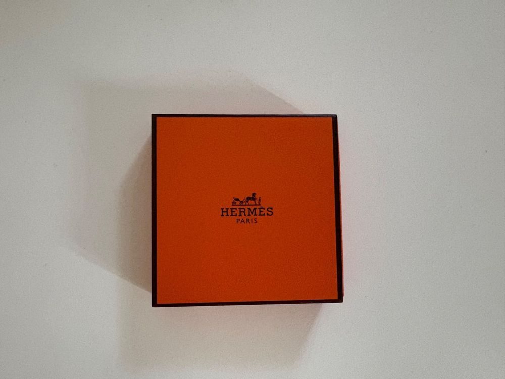 Hermès box 7 x 7 x 2 cm (Neuf (Voir description)) à Muzzano pour CHF 5 ...