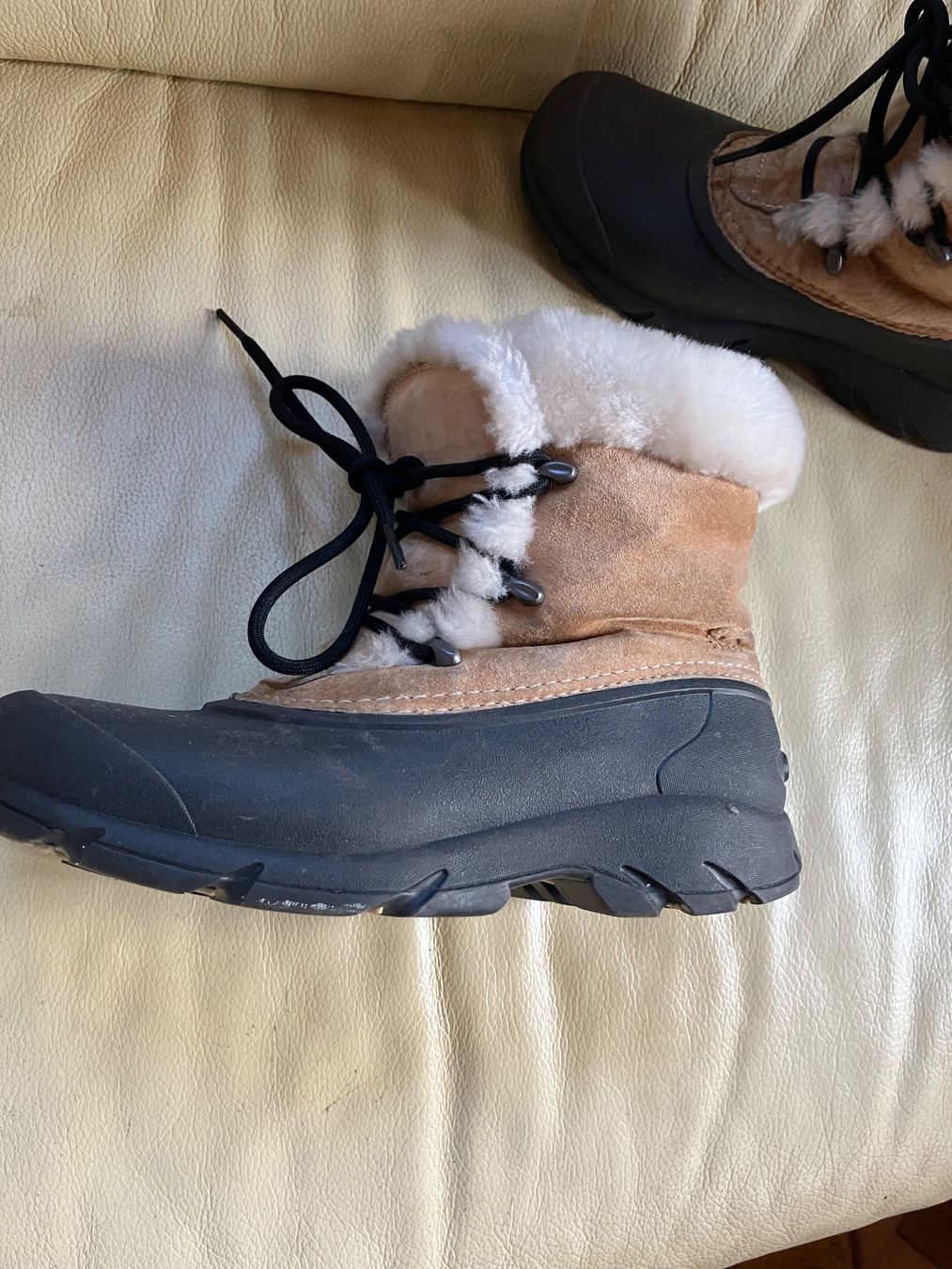 Sorel Winterstiefel Gr. 39. Warm und bereit für Schnee! (Gebraucht) in ...