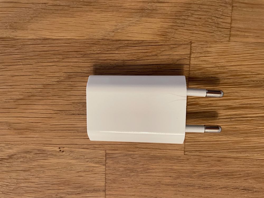 Adapter Apple (Gebraucht) in Zürich für CHF 2 – mit Lieferung auf ...