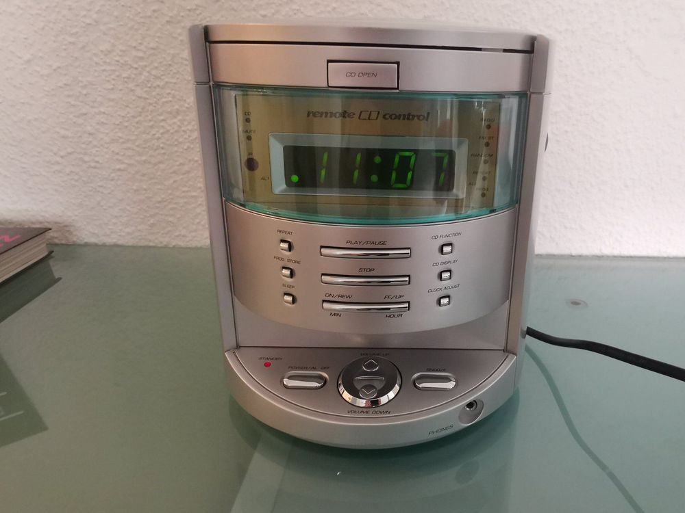 Radiowecker inkl. CD - Player | Kaufen auf Ricardo