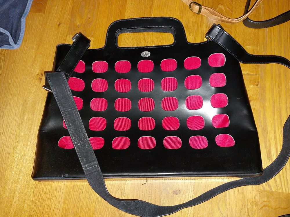 Leder-Tasche mit farbigen Einsätzen (Gebraucht) in Thörishaus für CHF 1 ...