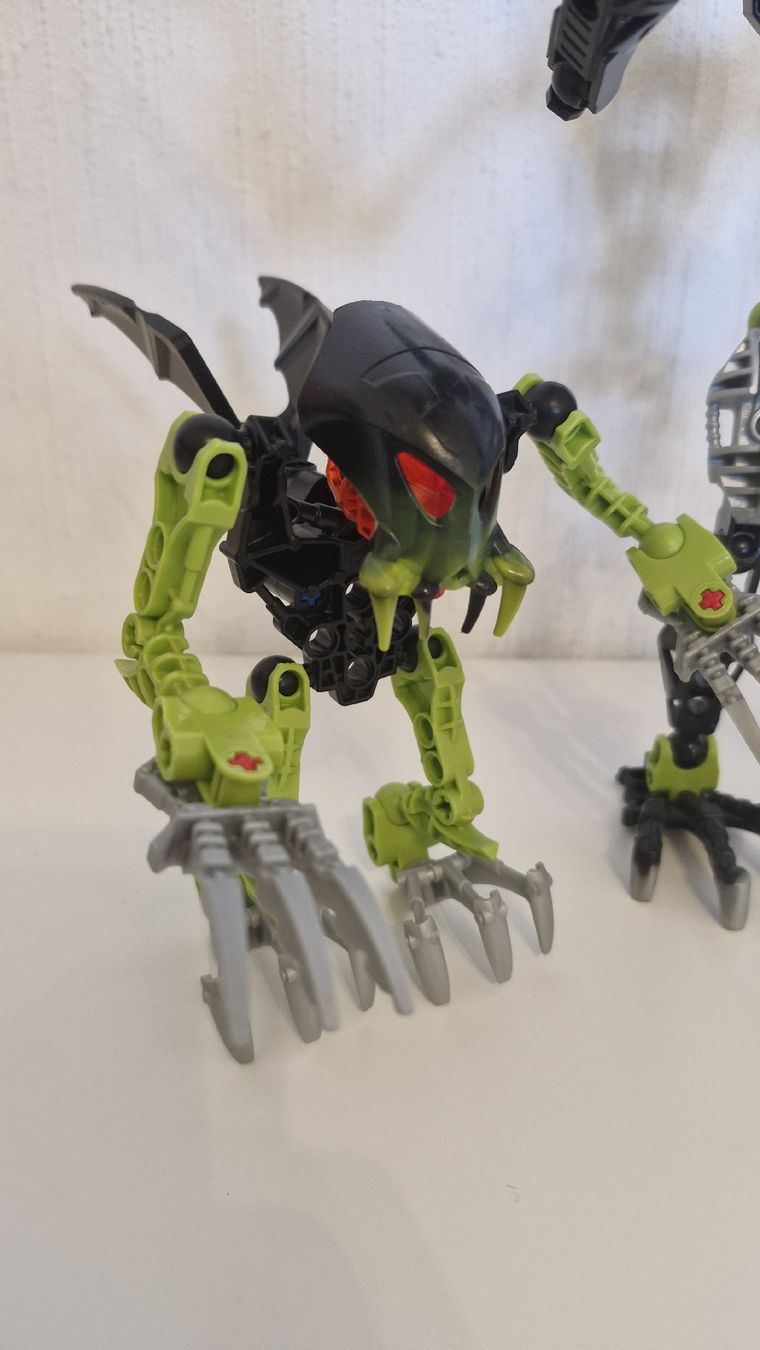 Lego Bionicle 8952 (Mutran et Vican) (D'occasion) à Arzier-Le Muids ...