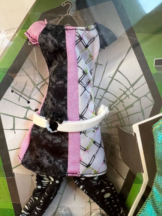 Monster High Sarah Screams 1st Wave Toys RUs Exclusive W/3 G (Neu und ...