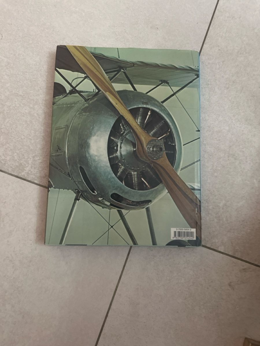 Deux Albums de Avion (D'occasion) à Martigny pour CHF 5 – retrait ...
