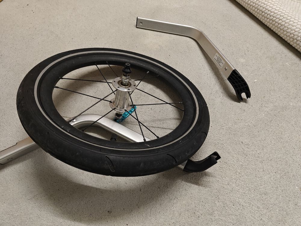 Thule Chariot Jogging Kit / Set (für 2er Thule) (Gebraucht) in ...