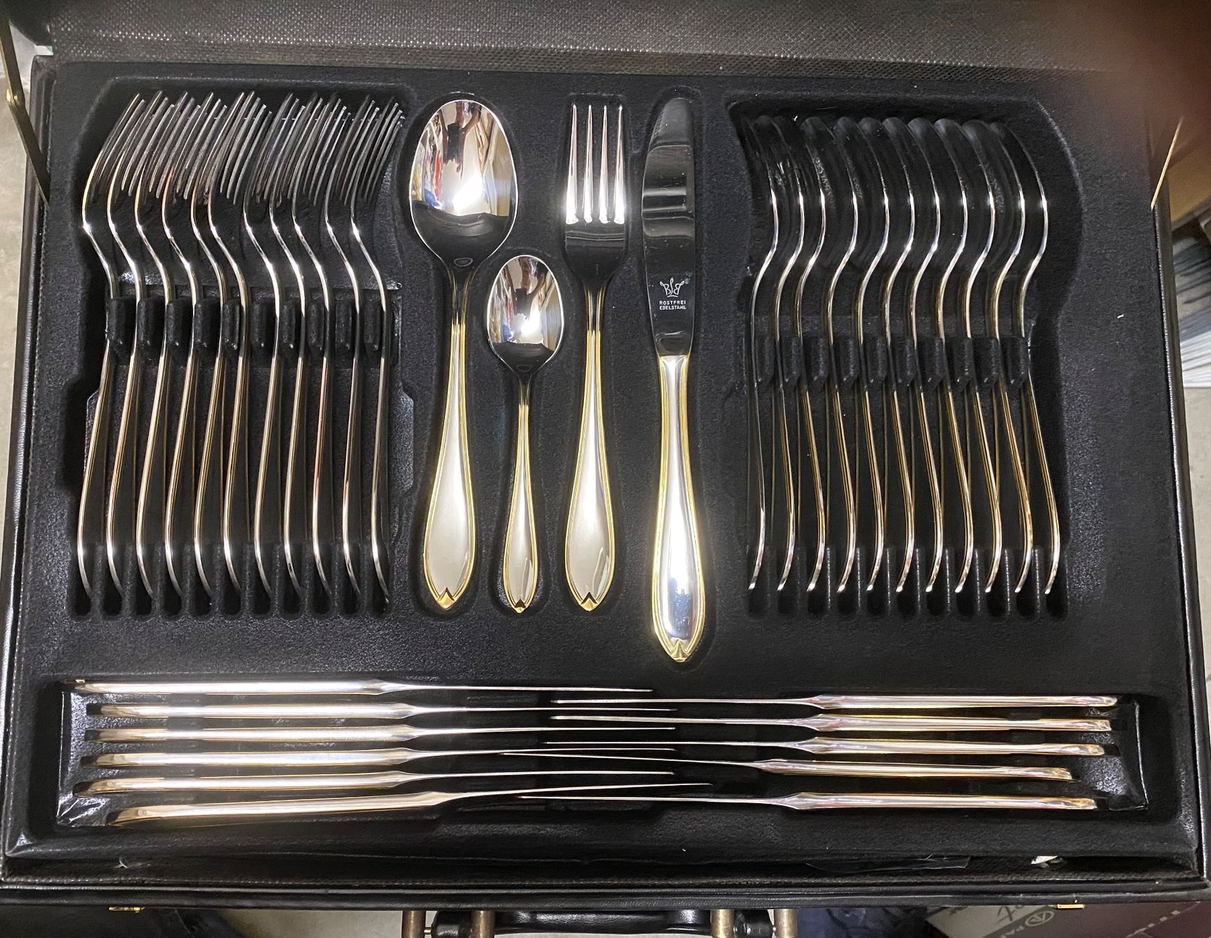Besteck-Set 70-teilig, Solingen, 23-/24 karätige Goldauflage (Neu und ...
