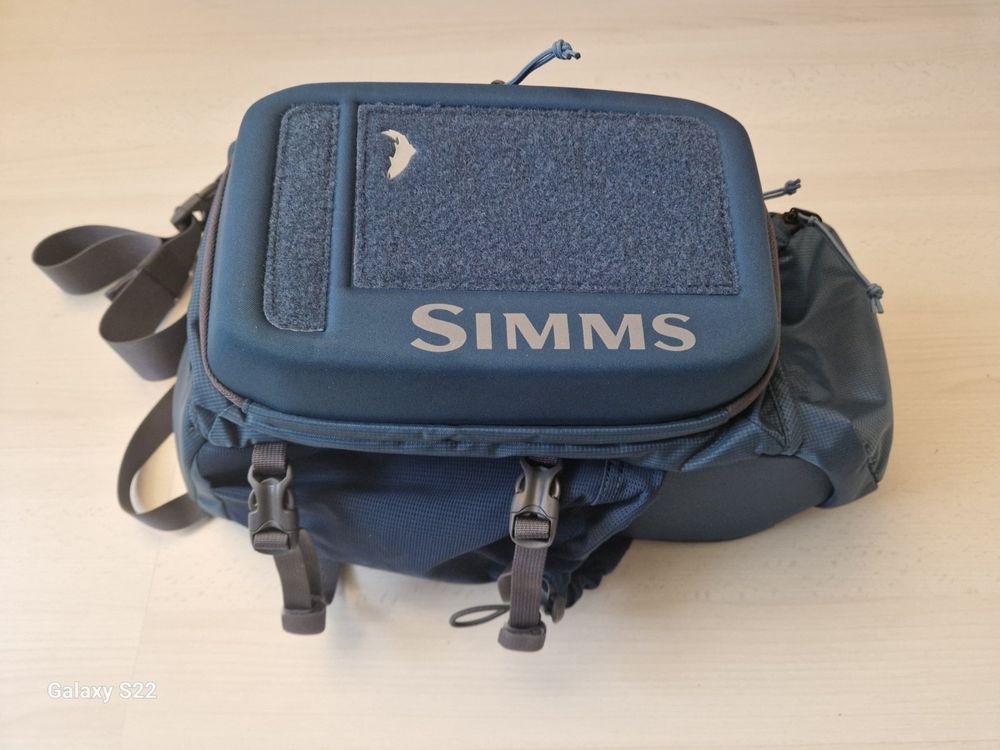 Simms Freestone Sling Pack midnight, inkl. Zubehör (Gebraucht) in Boppelsen für CHF 110 – mit ...