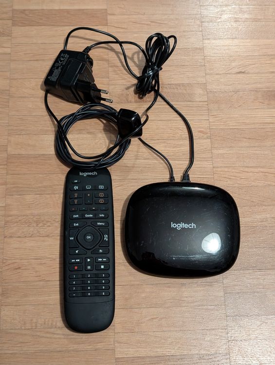 Logitech Harmony Smart Control (Gebraucht) in Luzern für CHF 15 – mit Lieferung auf Ricardo kaufen