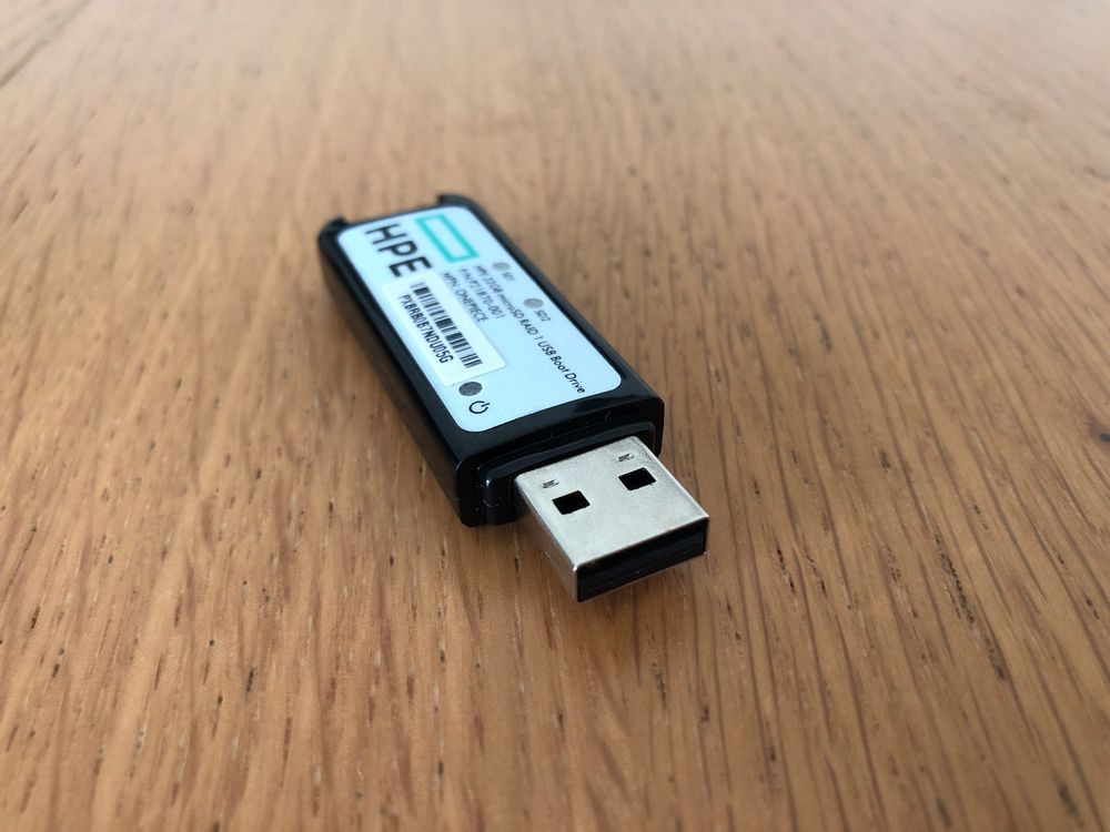 HPE E 32GB microSD Raid 1 USB Boot Drive (32GB) (Neu (gemäss ...