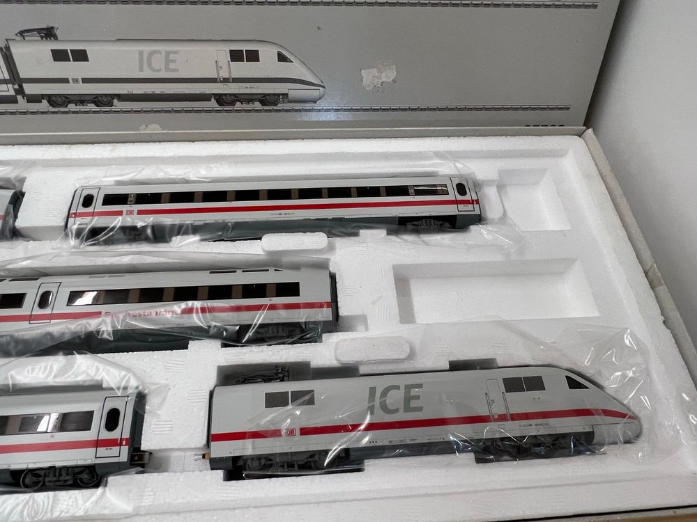 Märklin ICE BR 401 DB AG Triebzug 37702 / OVP / MFX (Gebraucht) in Brislach für CHF 363 – mit ...