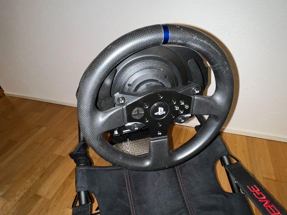 Sony PS4/PS5 Racing Set (Thrustmaster Pedale/Lenkrad/Sitz) (Gebraucht ...