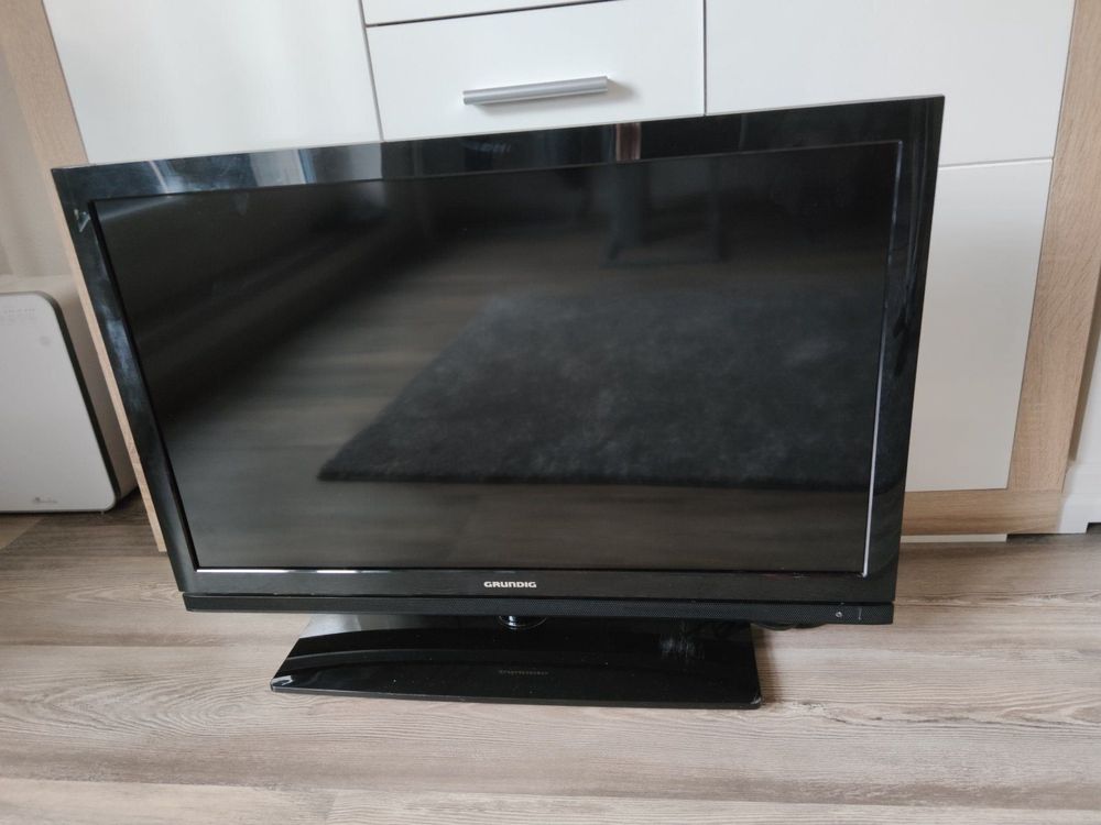 TV Grundig 32 Zoll inkl. Wandhalterung (Gebraucht) in St. Gallen für ...