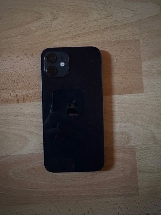 iPhone 12 64GB noir (Gebraucht) in sorens für CHF 350 – mit Lieferung ...