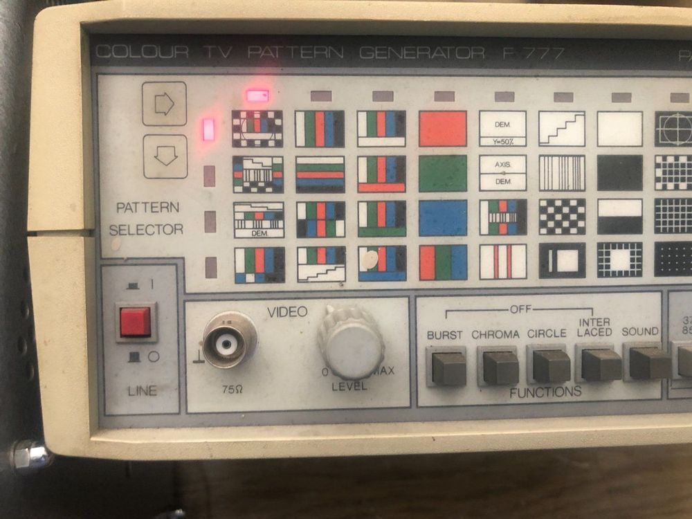TV Pattern Generator F777 | Kaufen auf Ricardo
