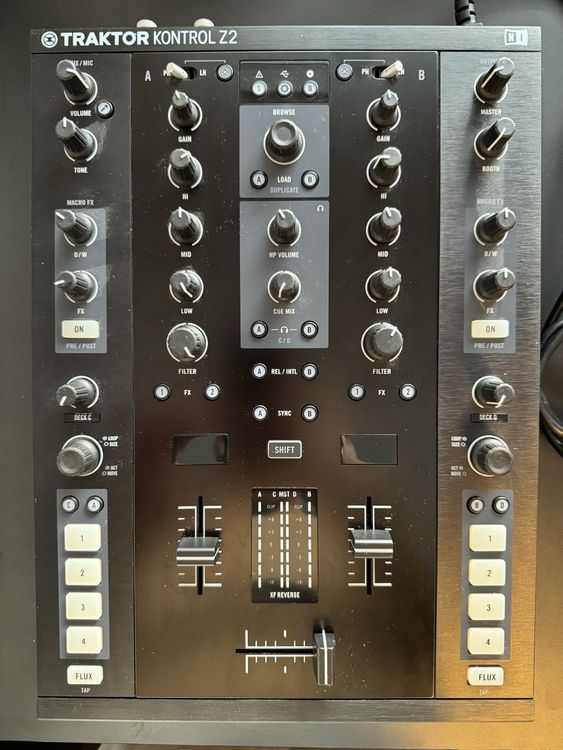 Traktor Kontrol Z2 Mixer von Native Instruments | Kaufen auf Ricardo