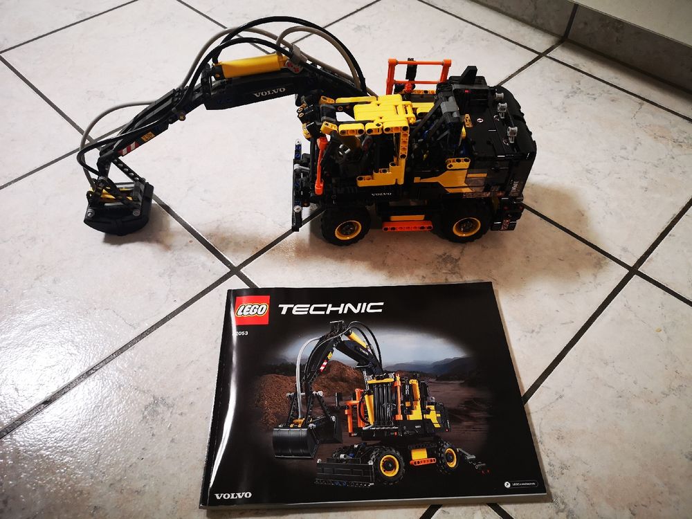 Lego technic 42053 volvo EW160E mit Bauanleitung | Kaufen auf Ricardo
