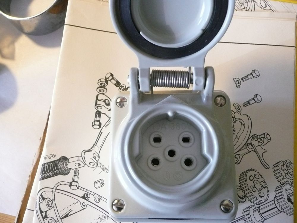 VINTAGE NASSRAUM STECKDOSE NOS FELLER ALUGUSS AP TYP15 (Neu (gemäss ...