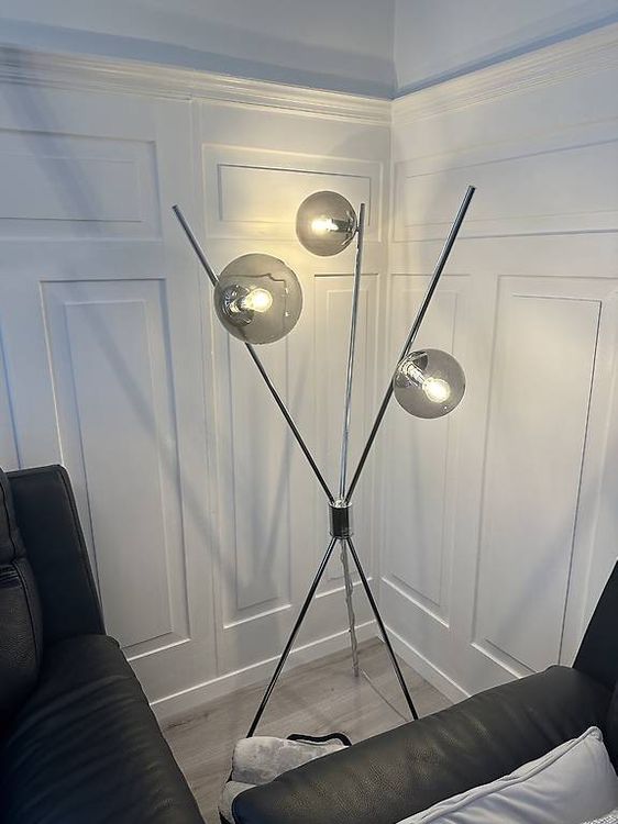 Hochwertige Stehlampe aus Livique (Gebraucht) in Zug für CHF 150 – nur ...