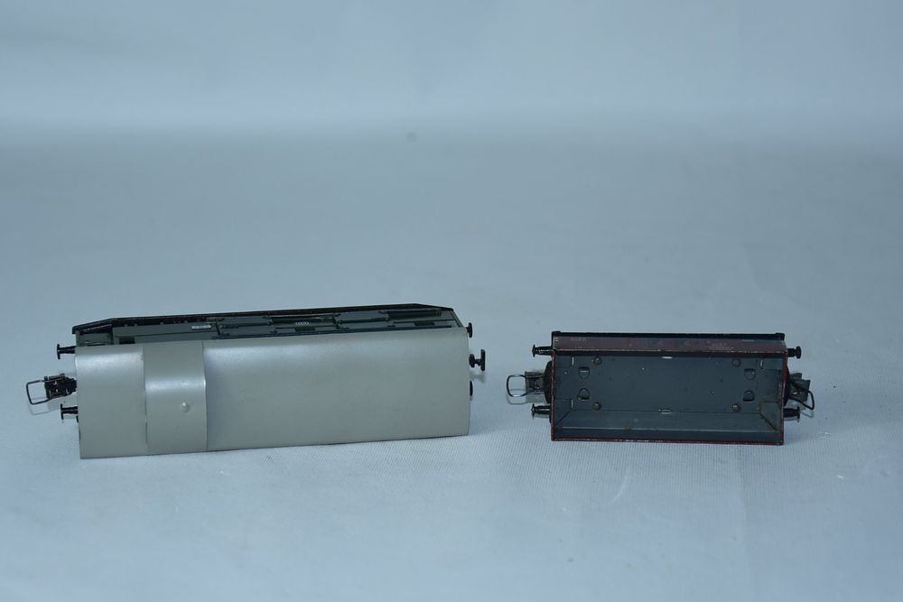 🔴 SPUR H0 TRIX 2 GÜTERW. 50er JAHRE ANTIK EINER BLECH (Gebraucht) in ...