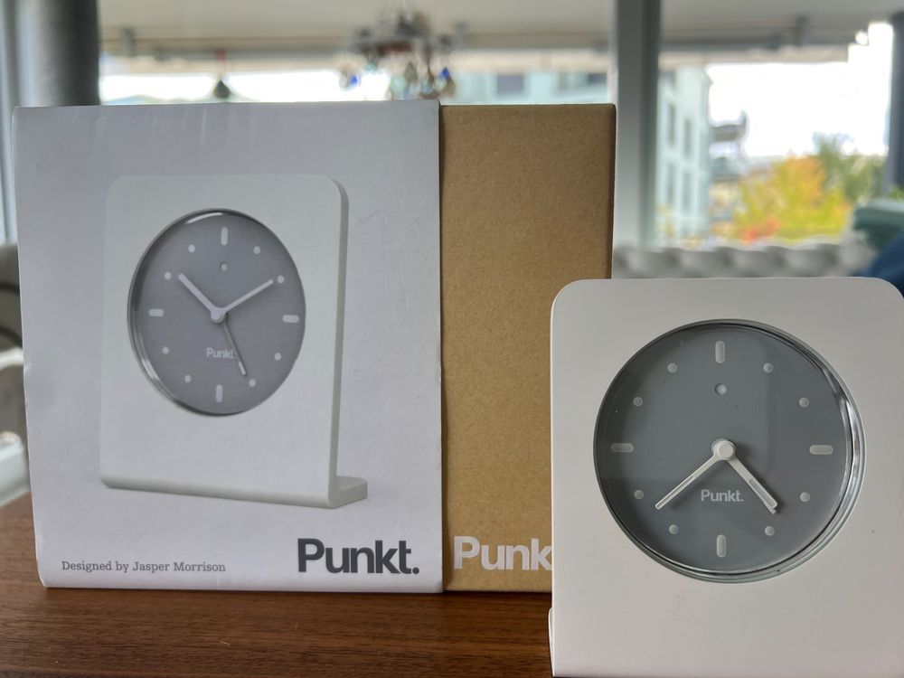 Punkt. Designer Uhr / Wecker m. Beleuchtung (Neu (gemäss Beschreibung ...