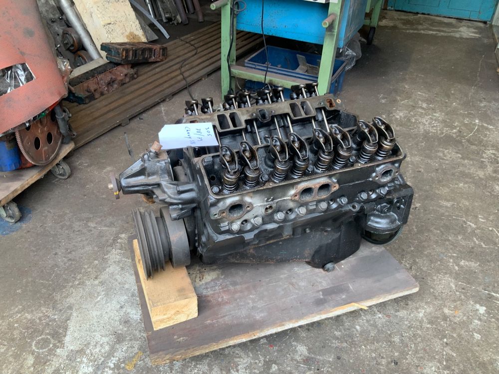 Chevy V8 Motor Gebraucht