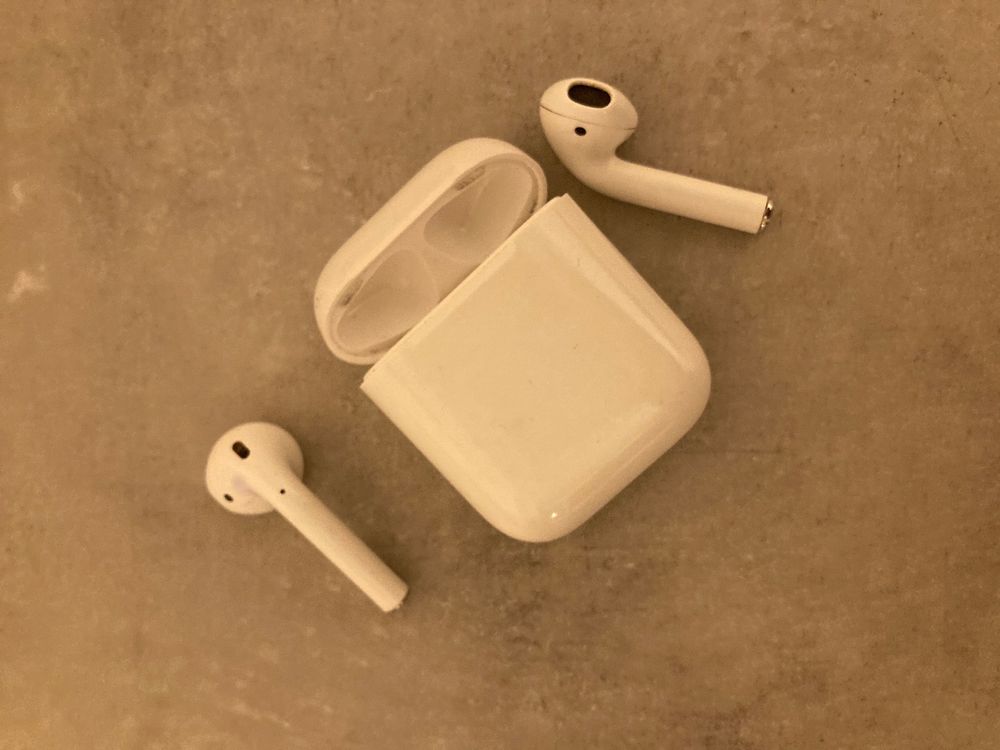 Apple Airpods 1ste Generation (Gebraucht) in Ringgenberg BE für CHF 20 ...