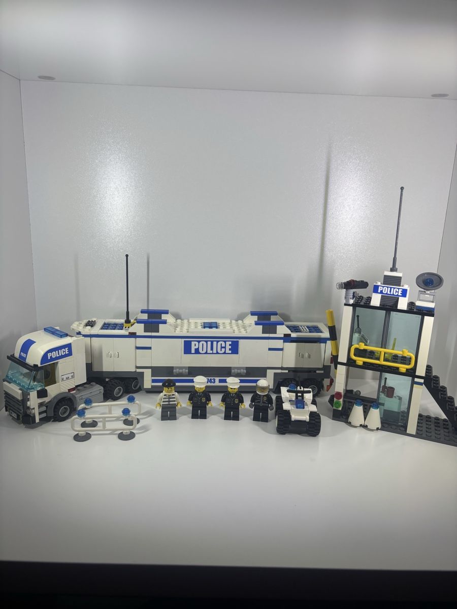 Lego City Polizei-Station 7744 - Top Zustand! (Gebraucht) in Rebstein ...