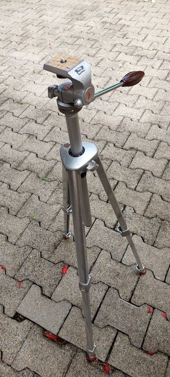 Foto, Film Stativ, Antik (Gebraucht) in für CHF 20 – mit Lieferung auf ...