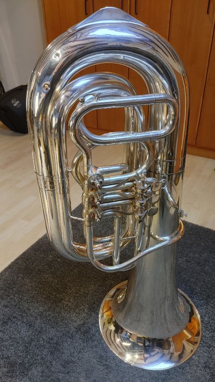 Tuba in B, Hirsbrunner (Gebraucht) in Zizers für CHF 930 – nur Abholung ...
