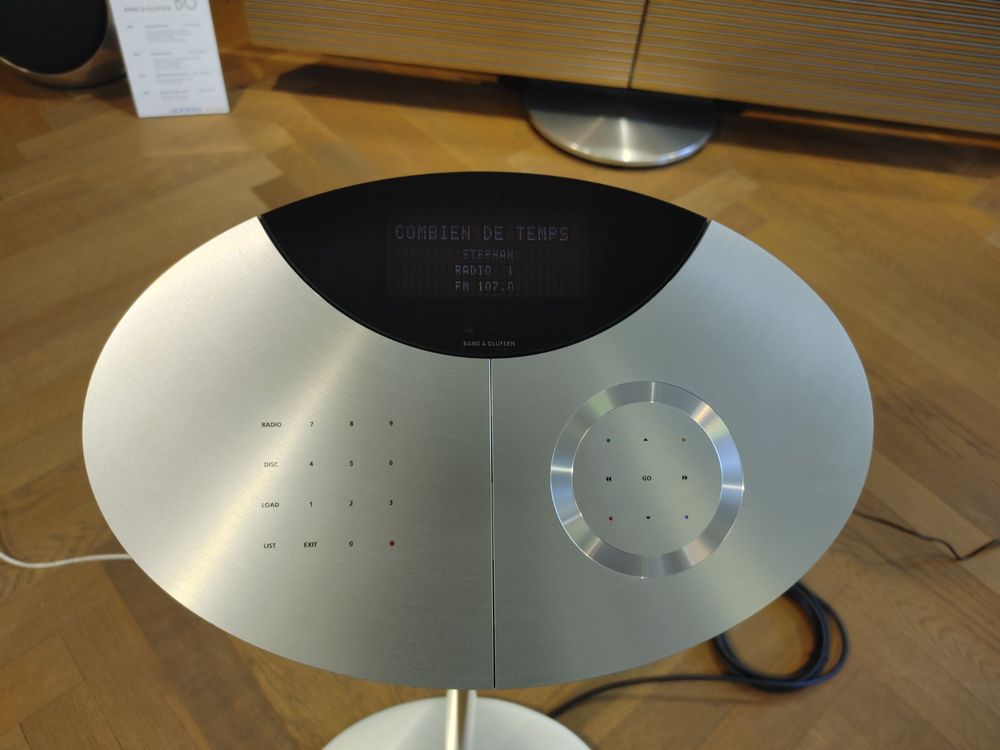 Bang & Olufsen BeoCenter 2 mit Standfuss inkl. Socket Unit (Gebraucht) in für CHF 400 – mit ...