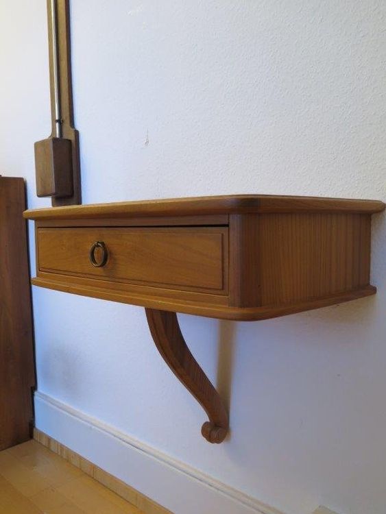 Wandkonsole mit Schublade (klassische "Geigenhals"-Stütze) (Gebraucht) in Basel für CHF 99 – nur ...