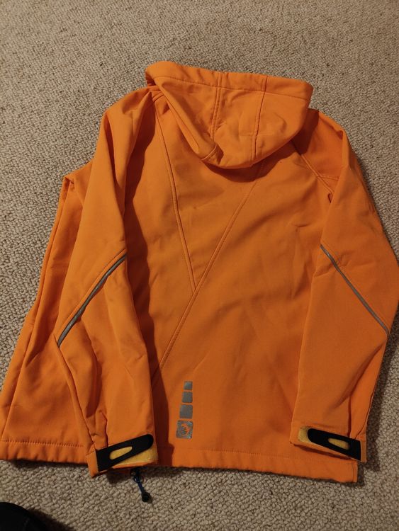 Tolle Softshell Jacke, Marke Trevolution, Grösse 164! (Gebraucht) in ...
